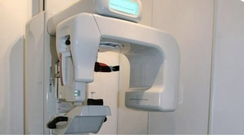Dr Alain AMSELLEM - Chirurgien-dentiste - MyEstheticAdvisor
