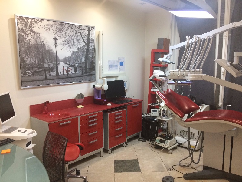 Dr Daniel ABITBOL - Chirurgien-dentiste - MyEstheticAdvisor