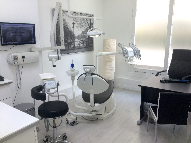 Dr Michael BERMAN - Chirurgien-dentiste - MyEstheticAdvisor